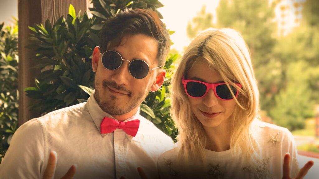 Amy and Mark's Relationship Status Sparks Break-Up Rumors - PeepsTune